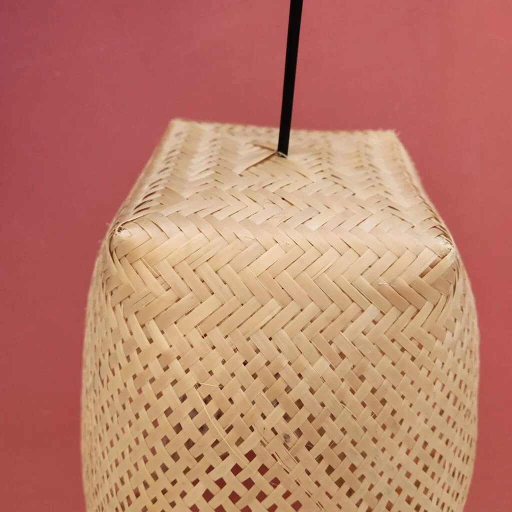 Luminária de Palha Baniwa M - Noduá - Imaterial Artesanato Brasileiro