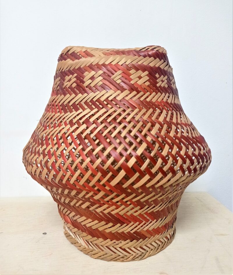 Cesto Luminária de Palha Ticuna - Vermelho e Natural - Imaterial ...