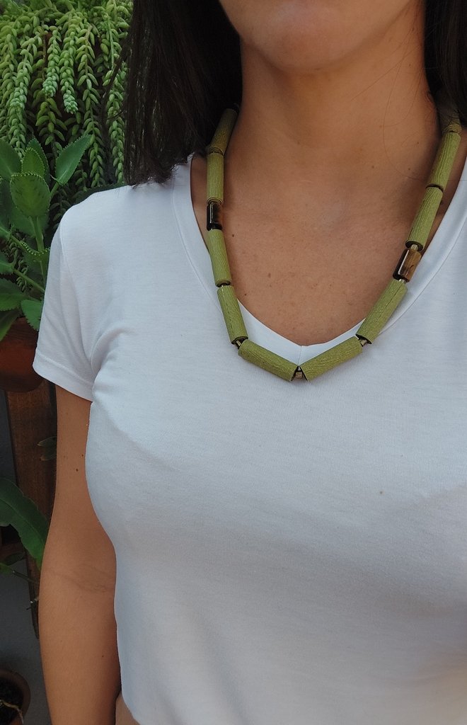 Colar Design de Papel - Verde - Imaterial Artesanato Brasileiro